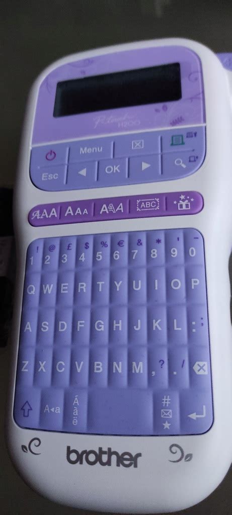 Купить Принтер этикеток Brother Brother P Touch Pt H200 отзывы фото и характеристики на Aredi