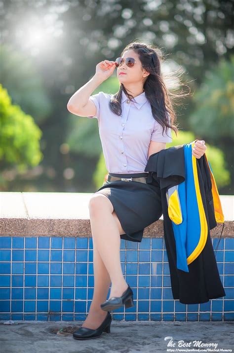 ถ่ายรูปรับปริญญา ช่างภาพรับปริญญา หาช่างภาพ ถ่ายรูปรับปริญญานอกรอบ ในแบบที่คุณพอใจ สร้างรอยยิ้ม