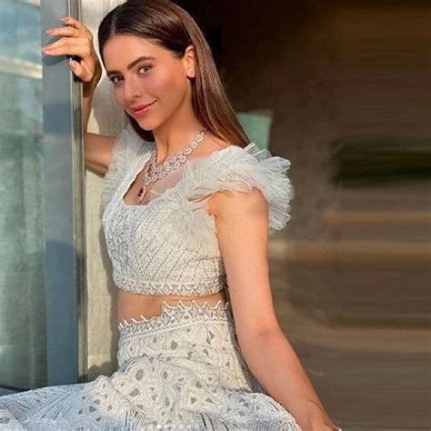 Kasautii Zindagii Kay 2 Actress Aamna Sharif Looks Like A Royal
