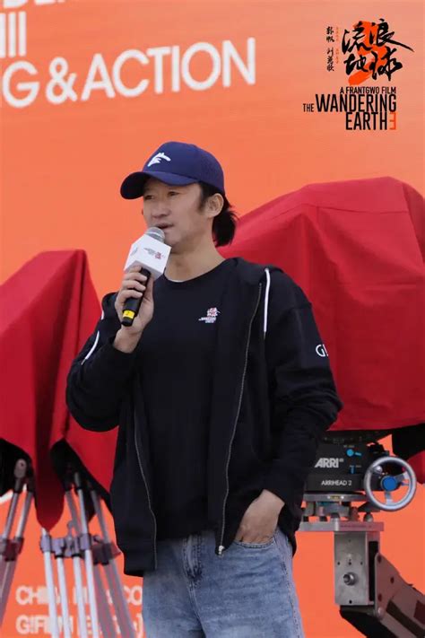 吴京沈腾，300亿票房男主首次合作，《流浪地球3》票房剑指100亿