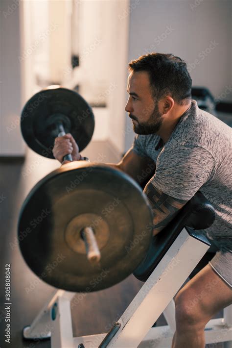 E Z Bar Preacher Curls