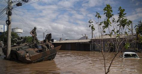 Muertos Por Inundaciones En Brasil Llegan A 126 Mientras Las Lluvias