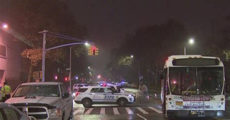 Bus Strikes Woman In The Bronx Victim Seriously Injured Cbs New York