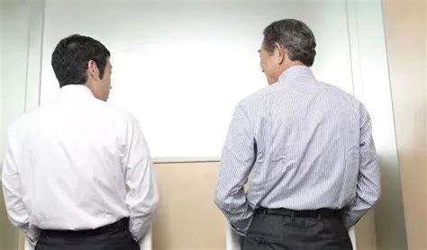 小便有泡沫是怎么回事？尿液