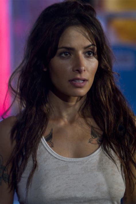 Sarah Shahi Bullet To The Head