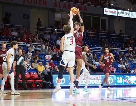 South Alabama Basketball Suffers Stunning 83 74 Loss To Naia Opponent