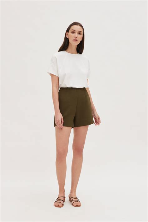 Broad Hem Top Our Second Nature