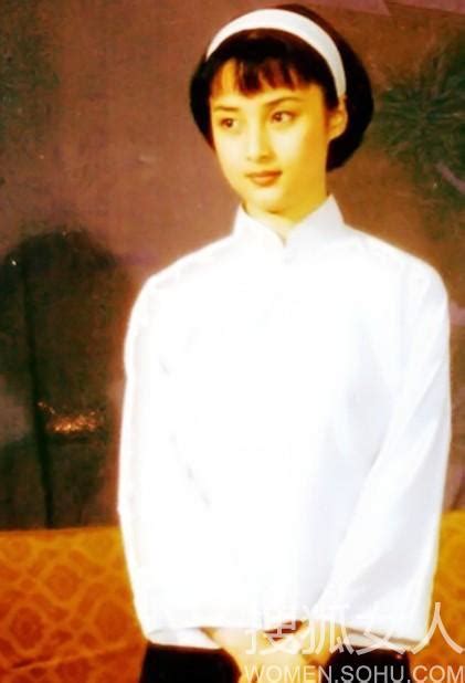 39岁蒋勤勤罕见旧照曝光 盘点明星青涩照4998810 女人频道图片库 大视野 搜狐