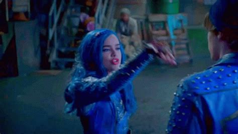 Descendants Disney Channel Gif Descendants Disney Channel Evie Discover Share Gifs