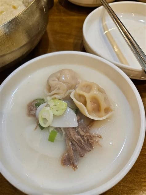 이촌역 국립중앙박물관 근처 맛집 갯마을 동글동글 만둣국과 여름별미 콩국수 내돈내산 네이버 블로그