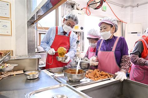 전진선 양평군수 어르신들의 건겅과 행복을 기원합니다 위키트리