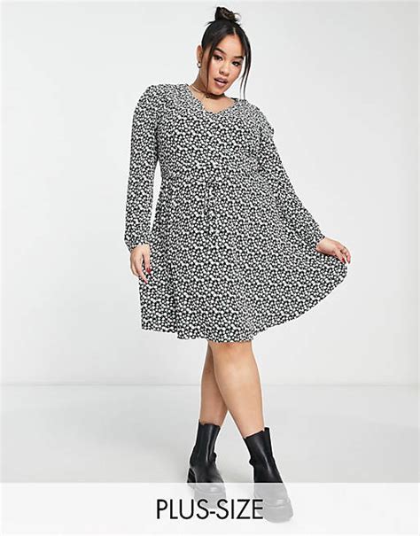 Glamorous Curve Robe Rétro Courte à Col V Et Imprimé Pâquerettes Asos