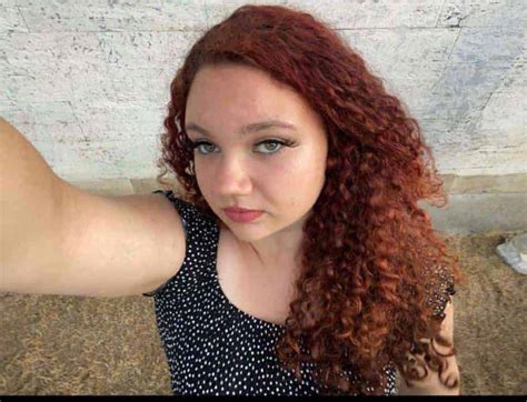FOTO Fată de 16 ani din Cluj Napoca dispărută de patru zile de acasă