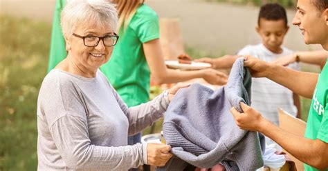 Top 3 Benefits Of Adaptive Clothing For Seniors