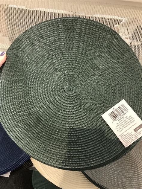 Килимки по 2 шт під посуд D 40 Cm підставки — ціна 197 грн у каталозі Килимки для столу Купити