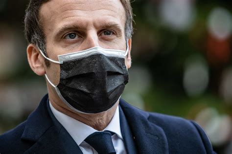 Covid 19 testé positif Emmanuel Macron ressent des symptômes légers