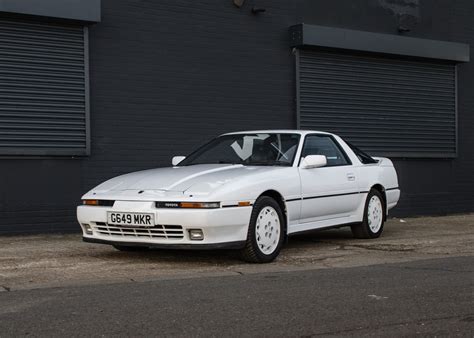 Toyota Supra - Ein Kult-Gefährt mit vielen Gesichtern