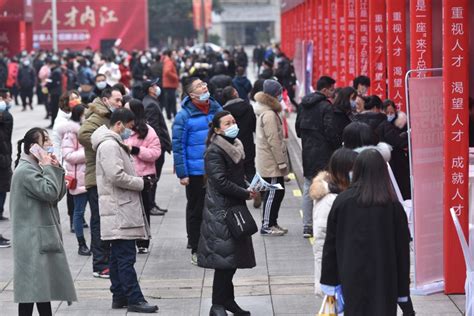 陸青年失業惡化 畢業生打零工 「我朋友都在當遊民」 兩岸 聯合報
