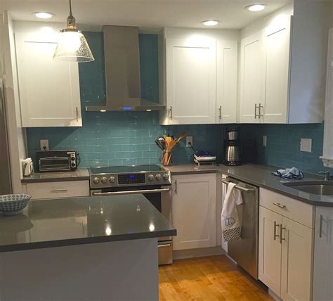 5 Reasons Why Kitchen Designers Love Glass Backsplashes Artofit