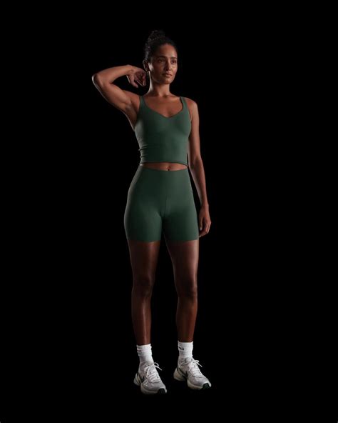 Nike Alate Womens Medium Support Padded Sports Bra Tank Top