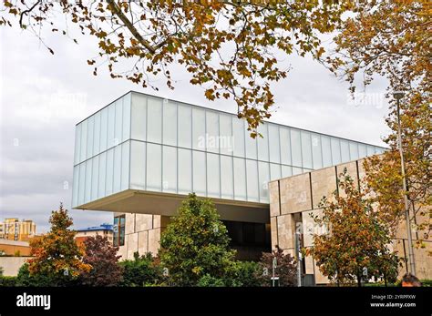 Barnes Foundation 2025 Benjamin Franklin Parkway Philadelphia