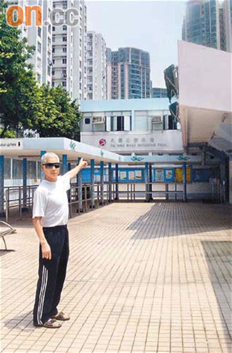 泳池餐廳丟空康文署嘥資源 東方日報