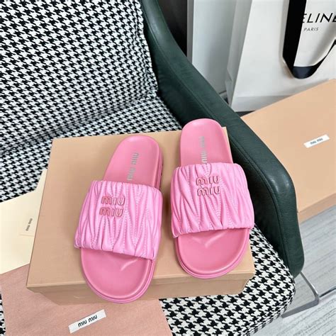 Miu M Slides Sofleeky