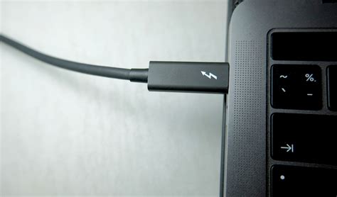 Intelが次世代規格Thunderbolt 4の詳細を公開8K出力4K2出力USB4互換など ギズモードジャパン