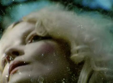 Jessica Pratt World On A String