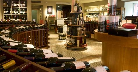 Tio Pepe A Garrafeira Do Porto Onde Prova Os Melhores Vinhos De Todo O