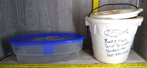 Foam Bait Box And Bass Pro Fish Breader Container Dunker Auction