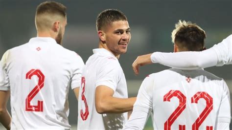 Националните отбори България U21 и България U17 ще проведат лагери в