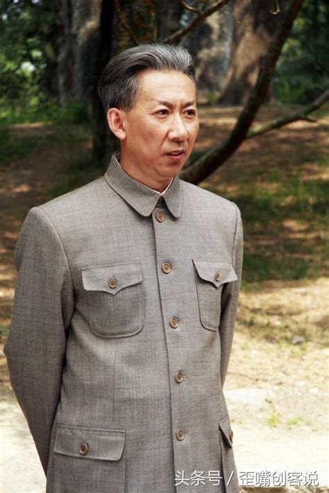 劉少奇同志的扮演者，你覺得誰最像 每日頭條