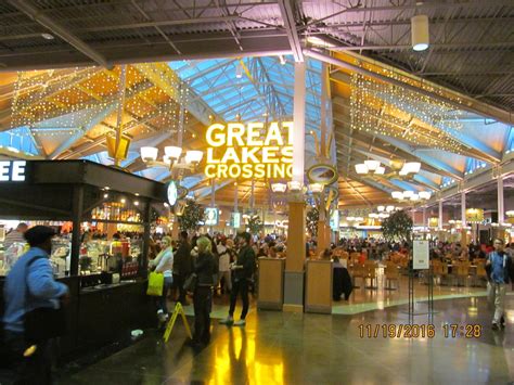Trip To The Mall Great Lakes Crossings Outlets Auburn Hills Michigan