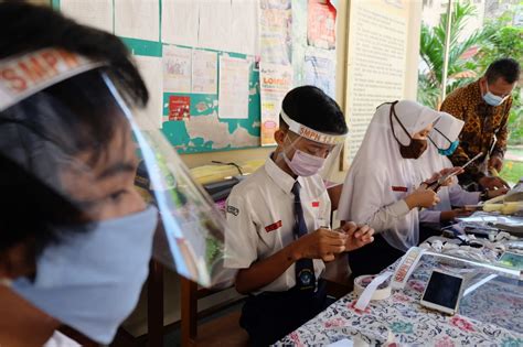 Siapkah Zona Hijau Dan Kuning COVID 19 Buka Pelajaran Tatap Muka