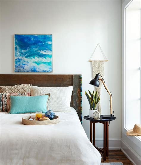 34 Coastal Bedroom Ideas To Inspire Your Next Room Refresh