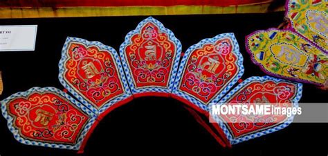 “Гайхамшигт өв соёл Монгол уран хатгамал” үзэсгэлэн