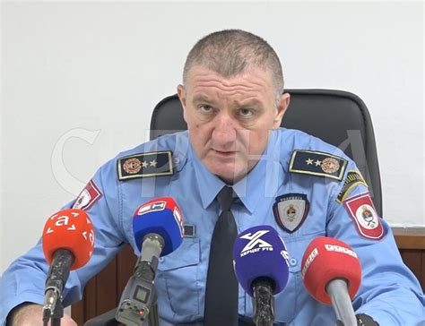 Srna ЛАКЕТА СИtУАЦИЈА У ШКОЛАМА БЕЗБЈЕДНА