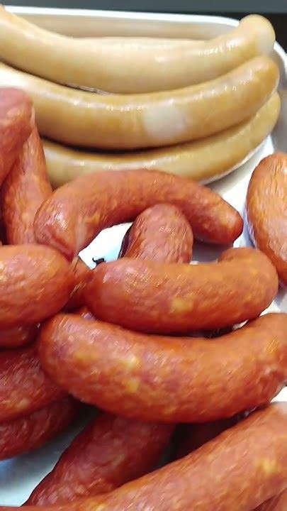 대림 중앙시장의중국소시지~ 짜지않고 감칠맛있어슴슴해요단면은 흰것이 콕콕박혀있어질기지않다 뽀득뽀득 맛이 최고