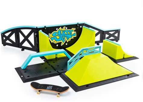 Tech Deck Transforming Sk8 Container Pro Playset Spin Master