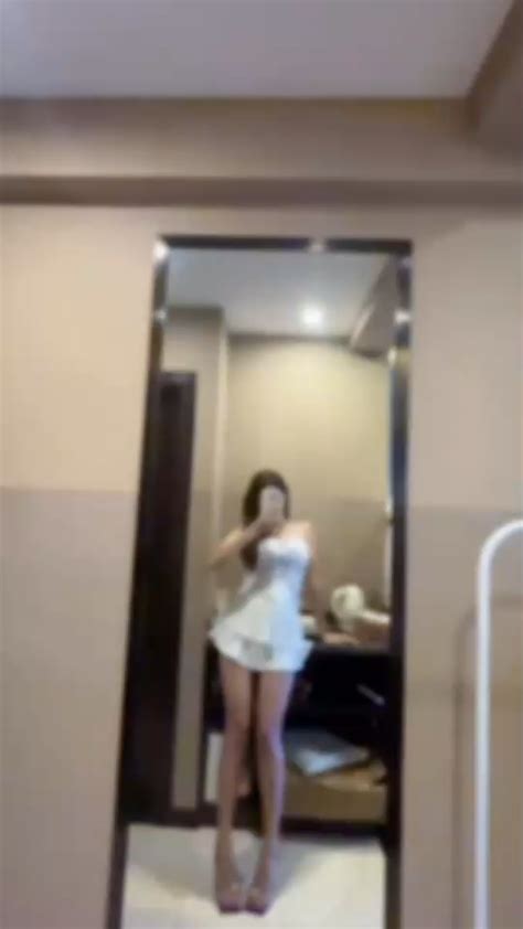 修一天回家一趟明 主播小视频 六间房直播