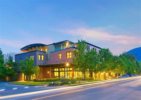 Los 10 Hoteles Más Famosos De Aspen Y Snowmass Travel Report