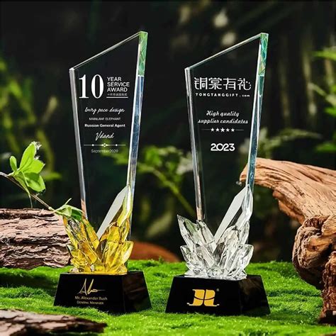 Buy Quality Crystal Trophy Alcr0105 At Trophy World Malaysia