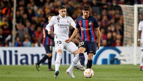 Álex Baena denuncia a Fede Valverde en comisaría Estadio Deportivo