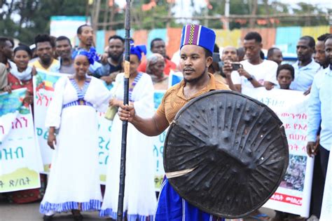 የጌዴኦ ወጣቶች ባህላዊ የባሌ አስተዳደር ሥርዓት ህዝብን ከተፈጥሮ ጋር አስተሳስሮ እንዲኖር ያስቻለ ጥበብ ነው የዞኑ ወጣቶች ኢዜአ አማርኛ