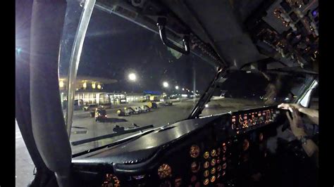 Night Landing In Graz Austria 737 Cockpit View Youtube