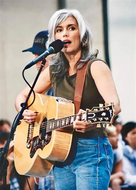 Rock Country Singer Country Rock Music Joan Baez Haircut Emmylou