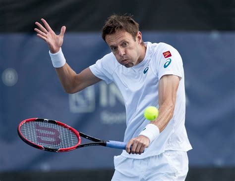 Download Daniel Nestor Quick Stroke Wallpaper