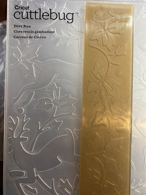 Anna Griffin Circuit Cuttlebug Embossing Folder Christmas Pick Deer