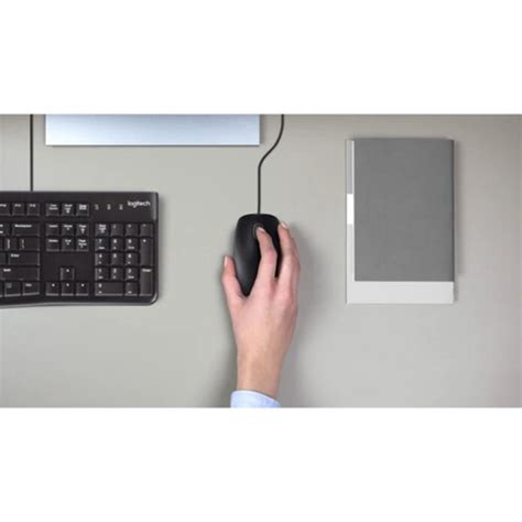 Logitech Mk120 Wired Keyboard And Mouse Combo Plug And Play Comfortable Quiet Typing Msl